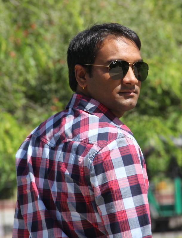 Punjabi Singer – Saleem - Desi Comments