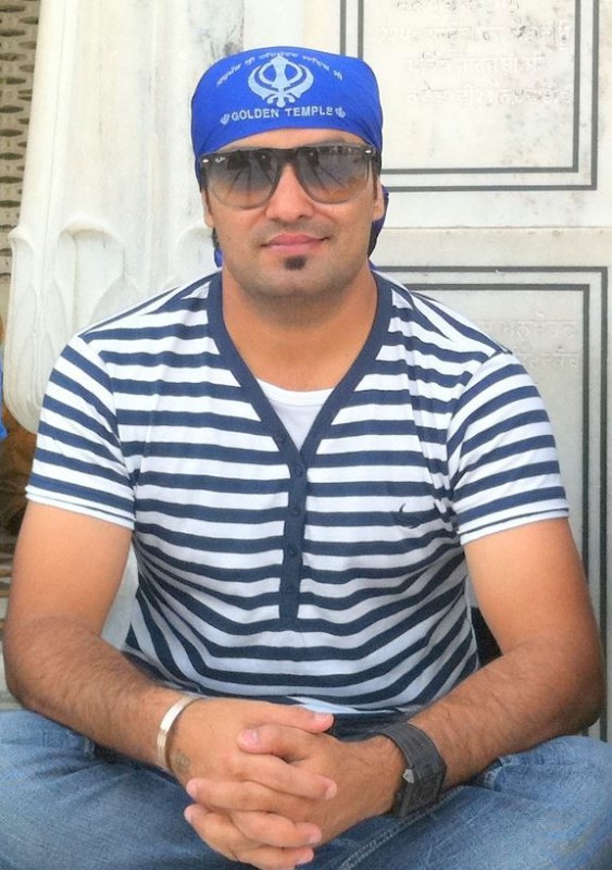 Singer – Resham Singh Anmol - Desi Comments